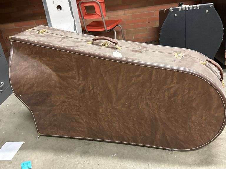 Empty Tuba Case - McLaughlin Auctioneers, LLC- mc-bid.com