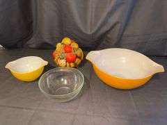 Pyrex Yellow and Clear Mixing Bowl Set, Glass and Enamel-Coated ...