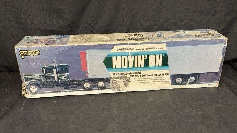 Galoob Movin' On Radio Controlled Tractor and Trailer, 1970s, 27 MHz ...