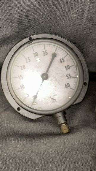Federal Pressure Gauge 0-100 PSI, Metal Casing, Threaded Connection ...