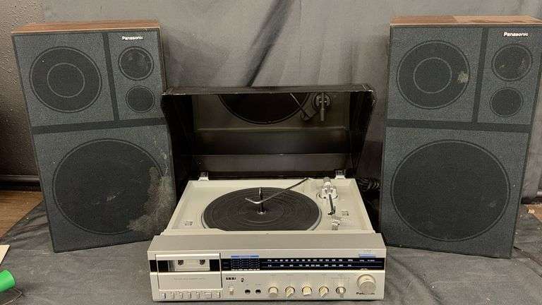 Panasonic SG-V55 Stereo System with Turntable, Speakers, Tape Deck, AM ...