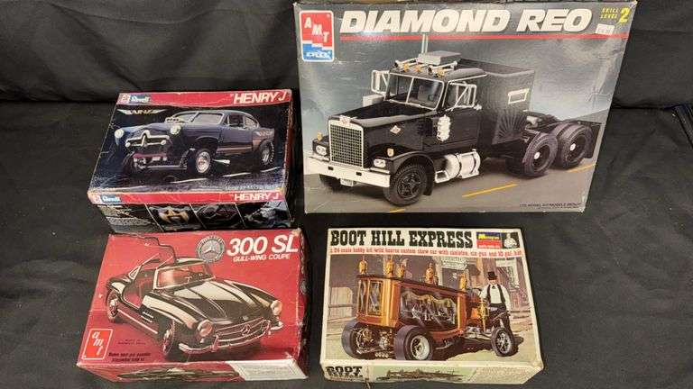 Model Car Kits: Mercedes 300 SL, Boot Hill Express, Henry J, Diamond ...