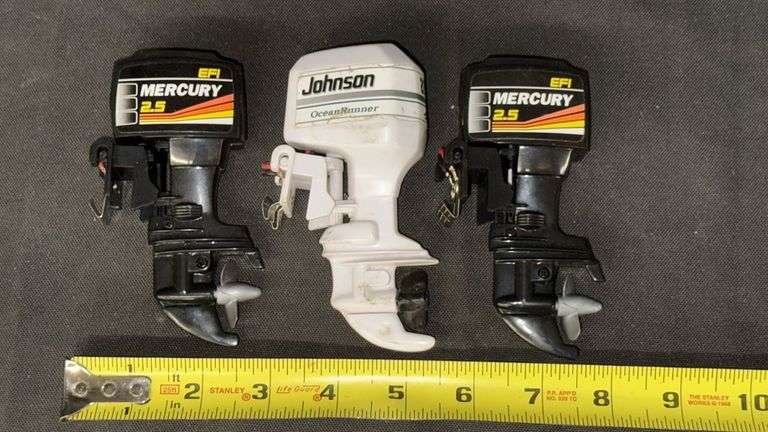 Model Boat Outboard Motors, Mercury 2.5 EFI & Johnson OceanRunner ...