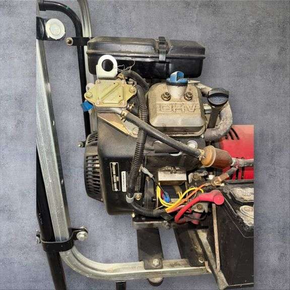 Vanguard Dyna Portable Generator, 8000 Watts, 16 HP, 120/240V, Serial ...