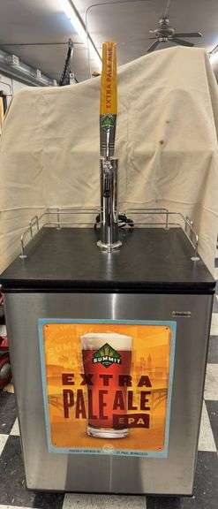 Haier Kegerator with Summit Extra Pale Ale Tap Handle, CO2 Tank, Party ...