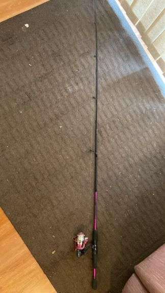 Shakespeare Pink Spinning Rod and Reel Combo, 66", Gear Ratio 5.1:1 ...