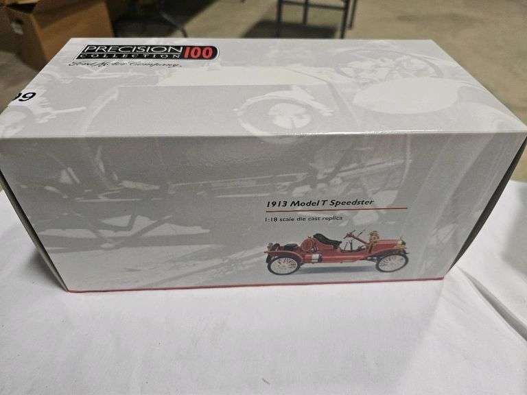 Ford Model T Speedster 1:18 Scale Diecast Model, 1913 by Precision ...