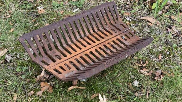 Cast Iron V-Shaped Grate for Wood-Burning Stove or Fireplace ...