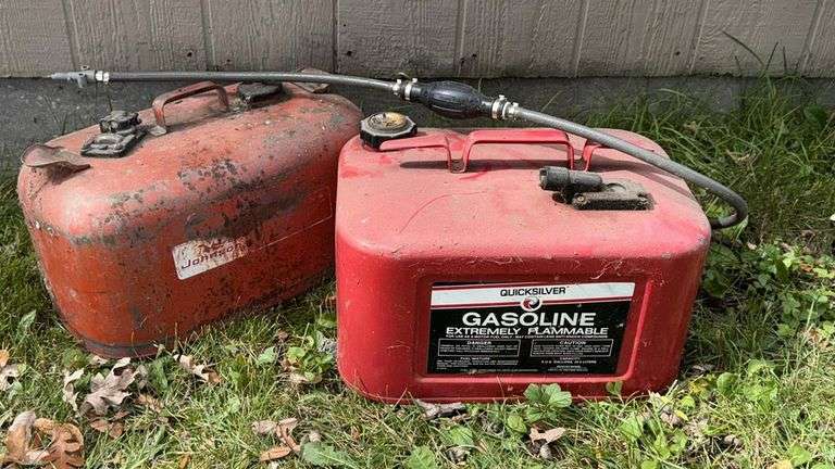 Quicksilver Portable Gasoline Fuel Tank 6 Gallon Capacity with Hose ...