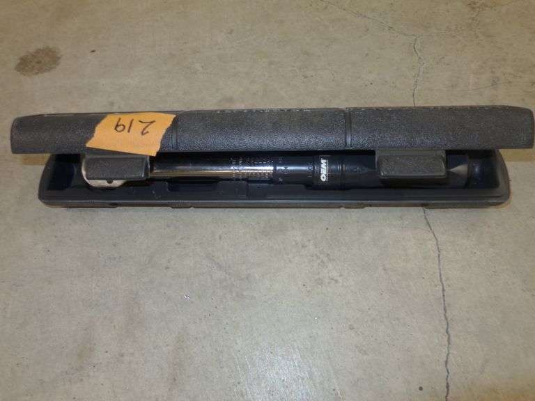 OEM torque wrench 3/8" Dr. Torque Wrench Range: 25-250In/Lb ...