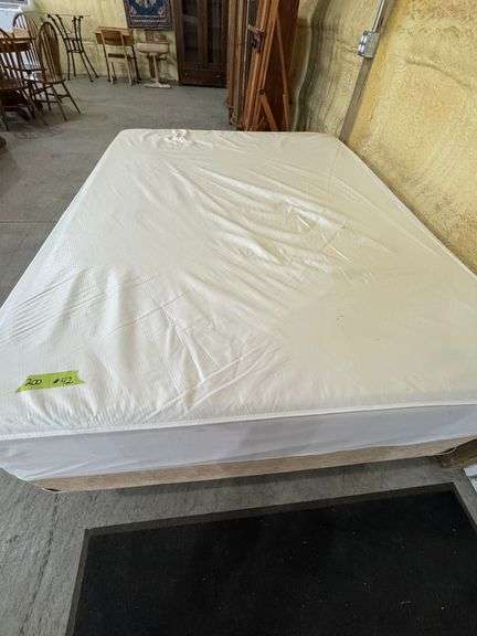 200 - 42 Tempur-pedic queen mattress and box springs with Hollywood ...