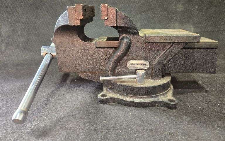 Mastercraft Vise with Swivel Base, 5-in - Mariner Auction Marketplace ...