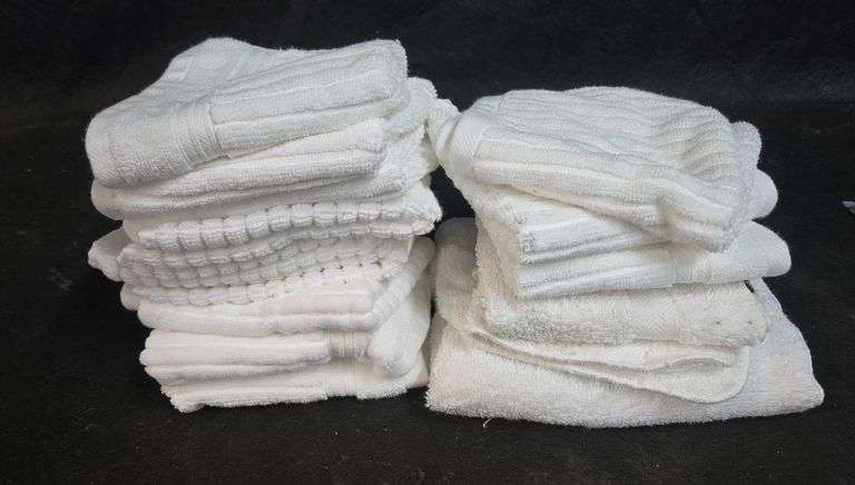 Lot of 15 Face Clothes - Mariner Auction Marketplace Limited