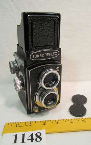 Tower Reflex TLR camera - Mark Van Hook, Auctioneer
