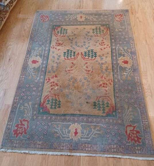 Tufenkian Tibetian area rug - Mark Van Hook, Auctioneer