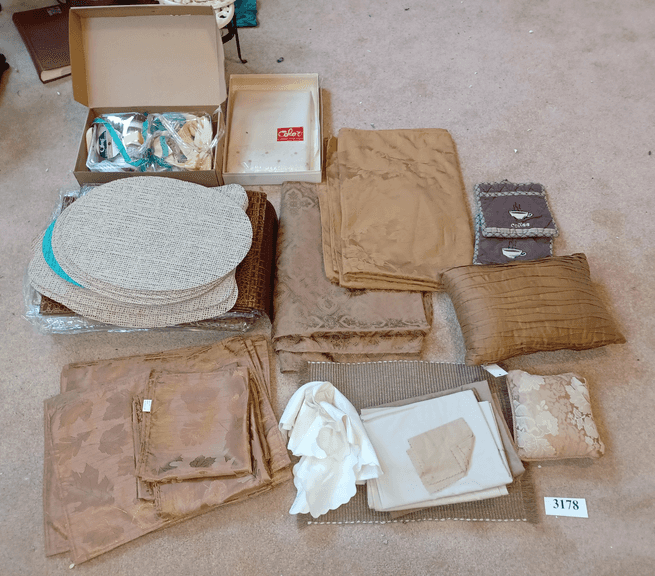 Tablecloths, placemats, linen napkins, accent pillows, storage box, Etc ...