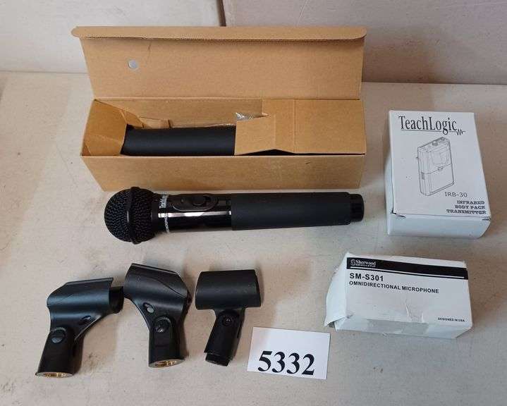 TeachLogic infrared handheld microphones and infrared body pack ...