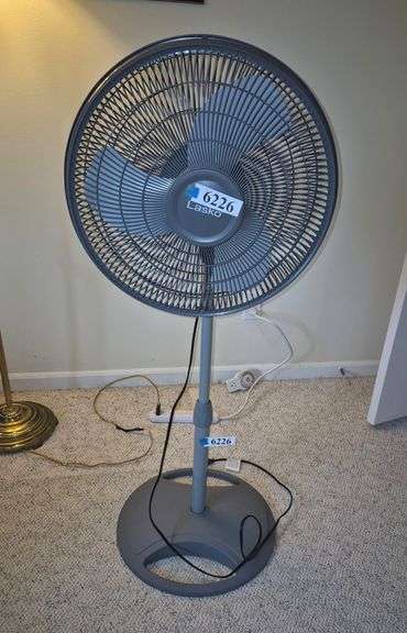 Lasko 3 speed oscillating adjustable height floor fan - Mark Van Hook ...