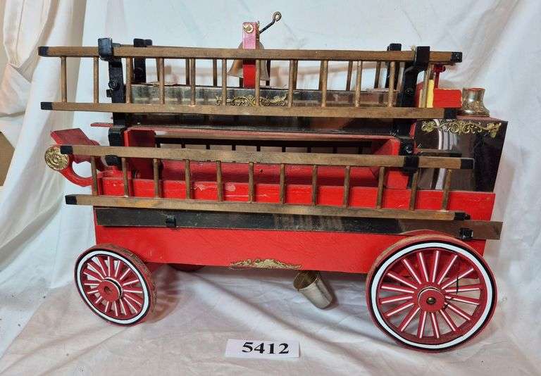 Wood model fire ladder wagon - Mark Van Hook, Auctioneer