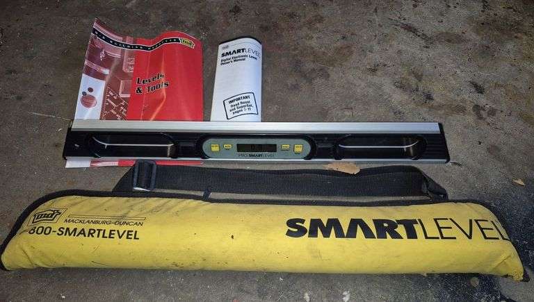 M&D Smart Level with case and manual - Mark Van Hook, Auctioneer