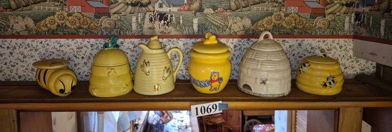 Honey pot collection - Mark Van Hook, Auctioneer