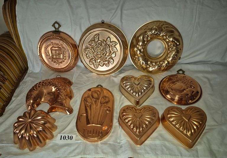 Copper food molds - Mark Van Hook, Auctioneer