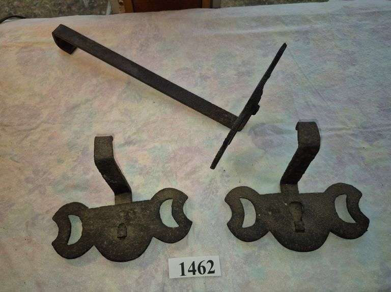 3 cast iron buggy/carriage steps - Mark Van Hook, Auctioneer