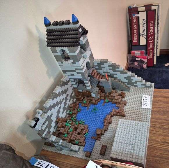 Lego structure - Mark Van Hook, Auctioneer