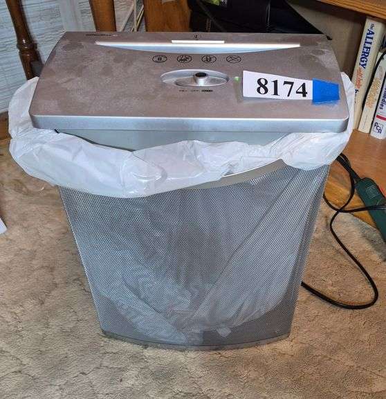 OfficeMax paper shredder - Mark Van Hook, Auctioneer