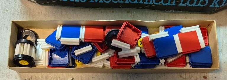 Lego building toys 001 Gears, Tupperware toys build o fun, 30 in one ...