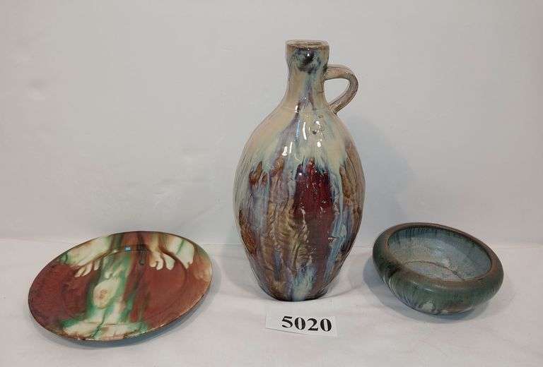 Pottery jug/vase, bowl, plate - Mark Van Hook, Auctioneer