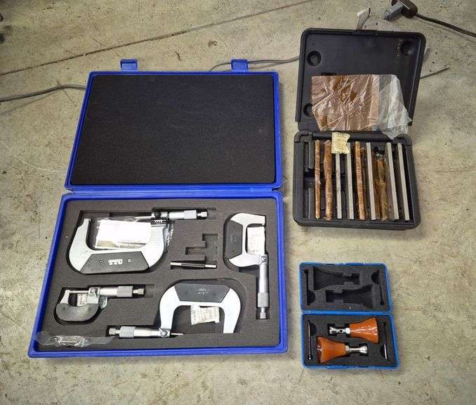 Micrometer set in case, Fowler machinist screw Jack set, metal bars in ...