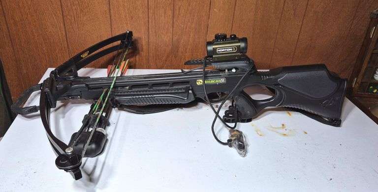 Wildcat C5 crossbow with Horton scope, arrows, original box - Mark Van ...