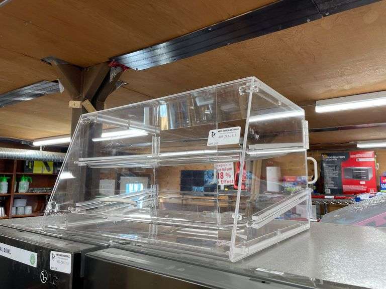CLEAR PLASTIC COUNTERTOP DISPLAY CASE - North American Auction LLC