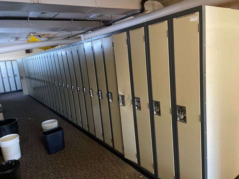 LARGE SECTION OF LONG LOCKERS 34 BANKS - North American Auction LLC