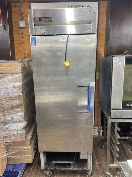 TRUE BRAND S.S. COMMERCIAL REFRIGERATOR MODEL:T-23 - North American ...