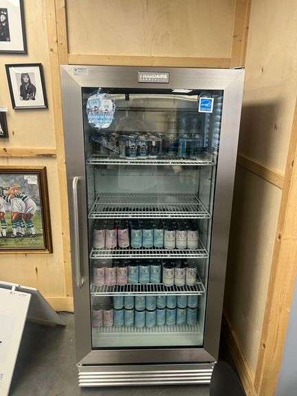 APPROX. 6FT TALL FRIGIDAIRE FRIDGE NO CONTENT - North American Auction LLC