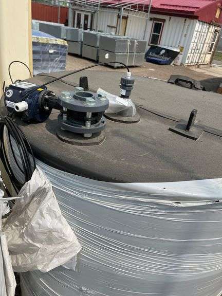 FRESH WATER SILO 200 LITER - North American Auction LLC