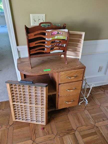 Small Desk, Magazine Racks and Shadow Boxes - Ness Bros Realtors ...