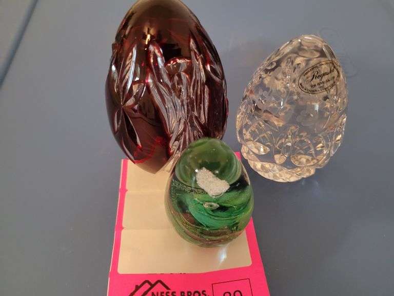 Signed Paperweights - Ness Bros Realtors & Auctioneers