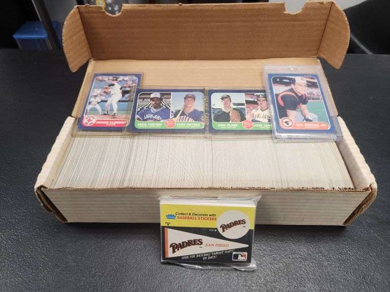 Complete set of 1986 Fleer Baseball cards - NexBid