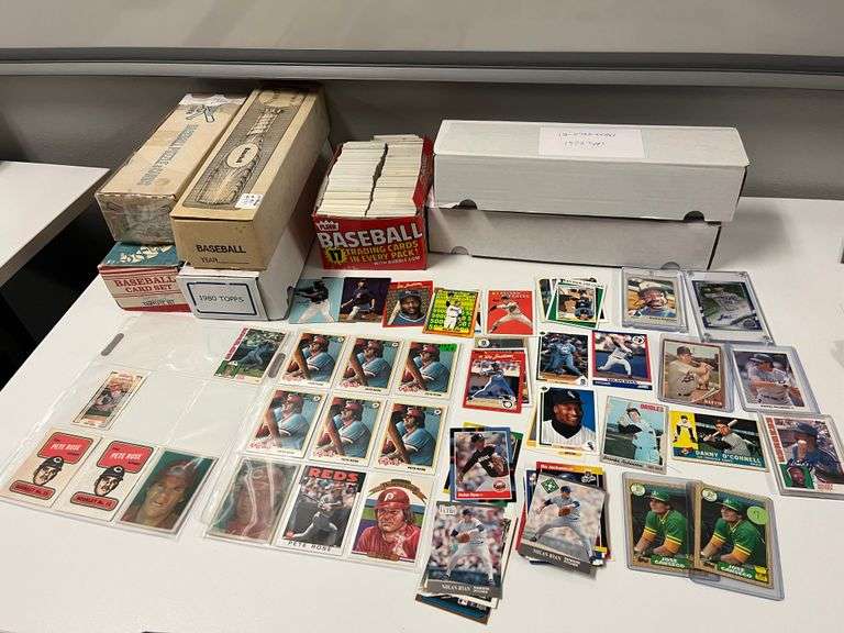 Lot of Misc. Baseball Cards - NexBid