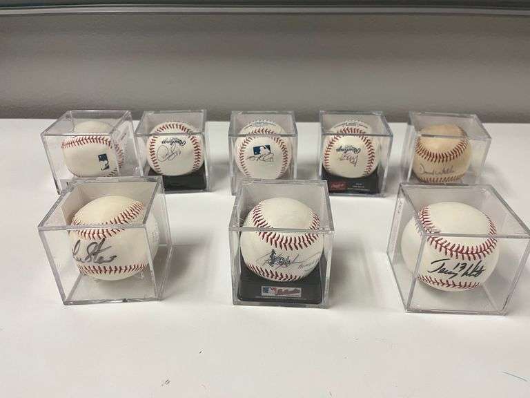 Bid is X 8 Autographed Baseball Cards - NexBid