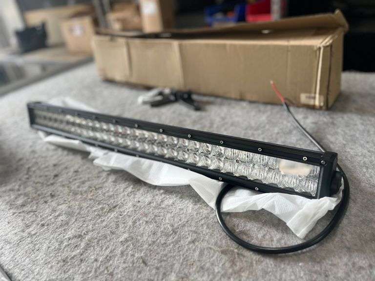 IN Box 30" Core LED Light Bar Display - NexBid