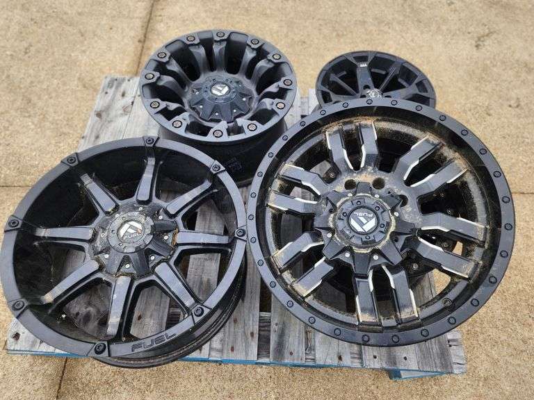 Pallet Lot Of Rims - NexBid