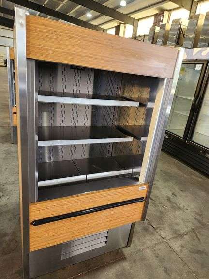 SUPER CLEAN Structural Concepts Oasis Air Curtain Merchandiser - NexBid