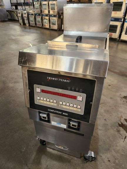 Henny Penny OFG-321 Natural Gas Fryer w/ Computron 8000 Controls - NexBid