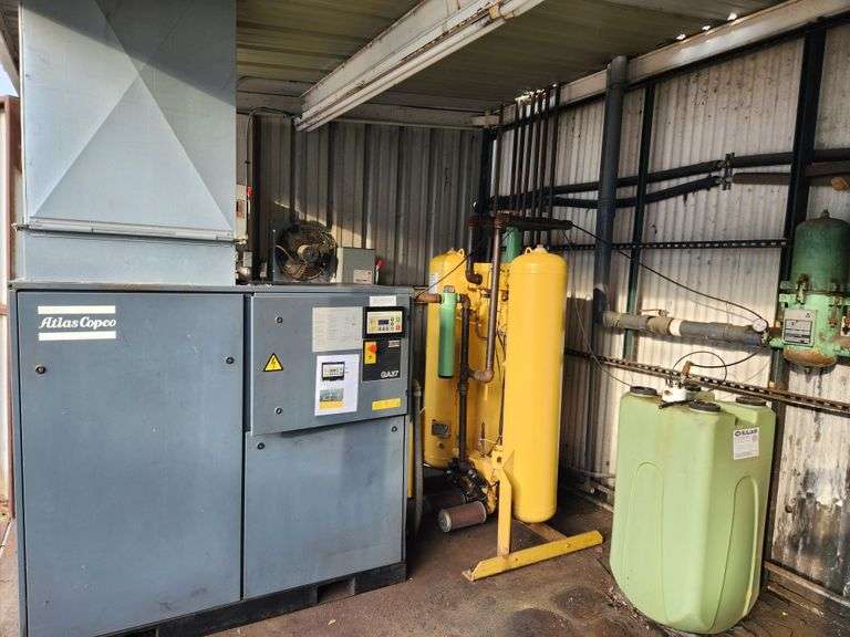 Atlas Copco GA37 Air Compressor System w/ Kaeser KAD-260 Dryer ...