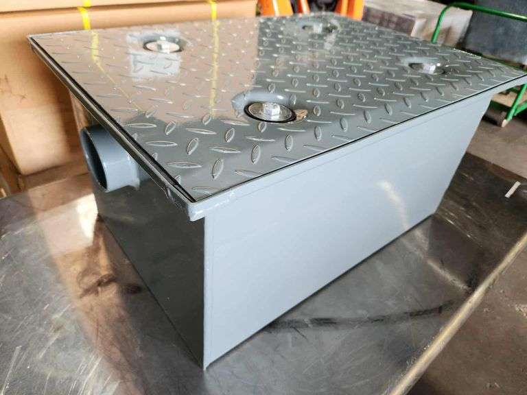 NEW Wade 40lb Steel Grease Trap/Interceptor, Model 5100-20-3NH - NexBid