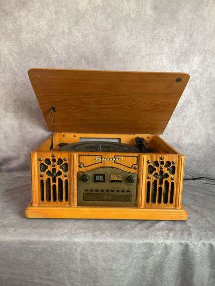 Studebaker reproduction record player combo - NGW Auctions